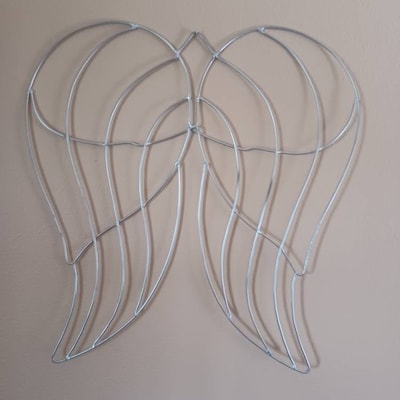 Angel Wings Wire Wreath Form - Etsy