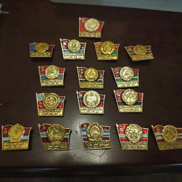 DDR Badges, Mystery Set of East German Pins, Original Vintage Pins, 10 ...