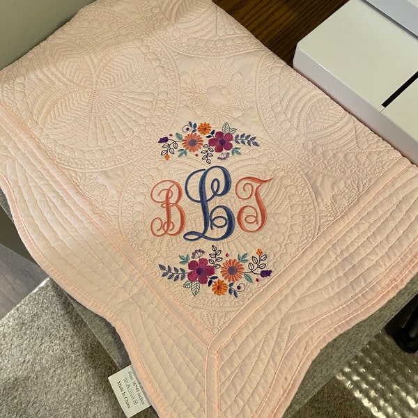 Royal Cursive Script Fancy Three Letter Monogram Font Machine ...