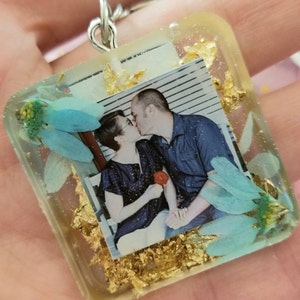 DOUBLE SIDED Resin Photo Keychain With Flowers Photo Keychain Resin ...