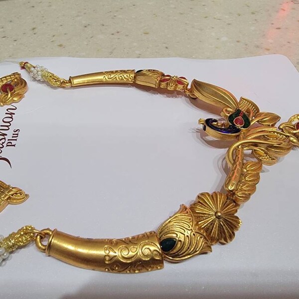 Acrylic Gold Plated Sakha Pola Bangles, Red Bangles for Women, Gold ...