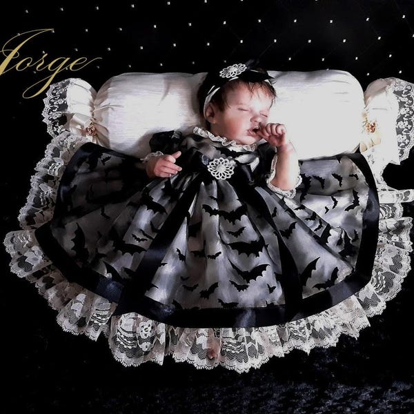 Black Lace Bat Embroidered Lace Bats Lace Bats Black Halloween ...