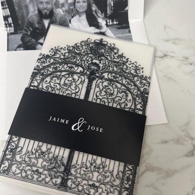 V21 Oval Scallop Framed White Flowers Printed White Translucent Vellum ...