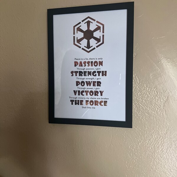 Custom 3D Printed Lightsaber Display Stand | Wall Mount for Star Wars ...