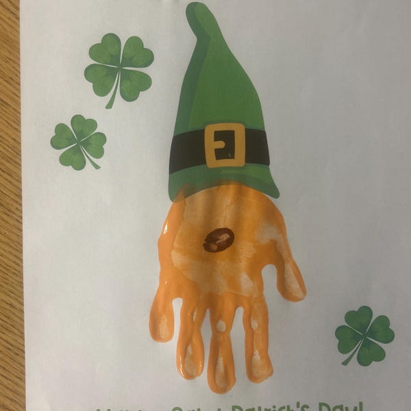 Leprechaun St. Patrick's Day Printable | Kids' Handprint Keepsake ...