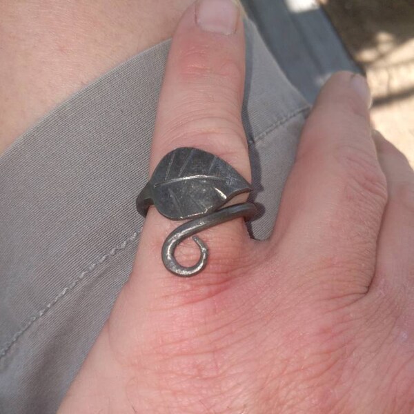 Blacksmith Viking Ring - Etsy