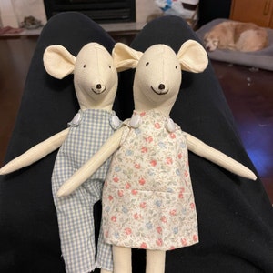 Muis gevulde pop in romper 10 patroon en tutorial, muispatroon, voor ...