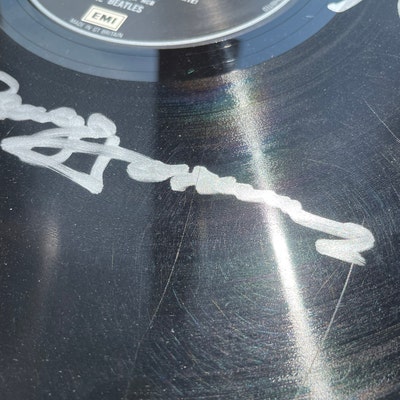 Queen Signed Vinyl Record Display - Etsy