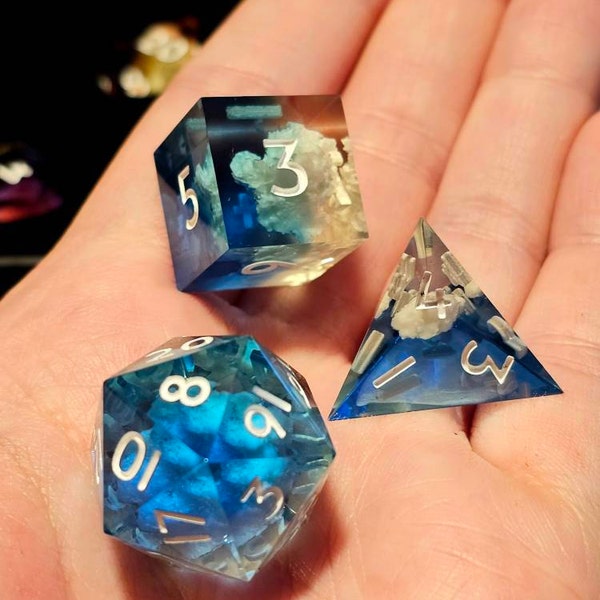 Blue Sky Hymnal - Gradient Cloud Dice, Handmade Resin Sharp Edge Dnd ...