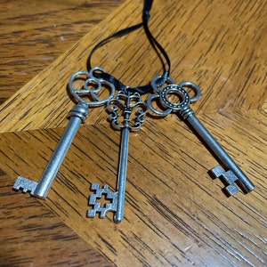 Hecate Silver 3 Key Set Goddess Hekate Maiden Mother Crone - Etsy