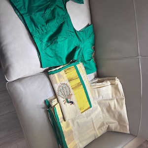 Coconut Scraper,chirava - Wooden Table Top,table Top Polished Wooden ...