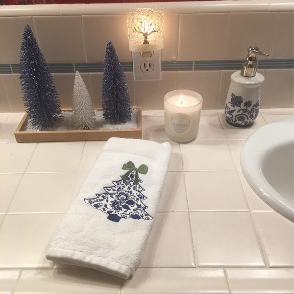 Winter Christmas Tree Embroidered Bath Hand Towel 1, Winter Hoilday ...