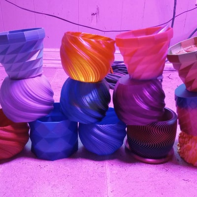 Medium Twisted Flower Pot for Plants of All Kinds white 6 Diameter by 4 ...