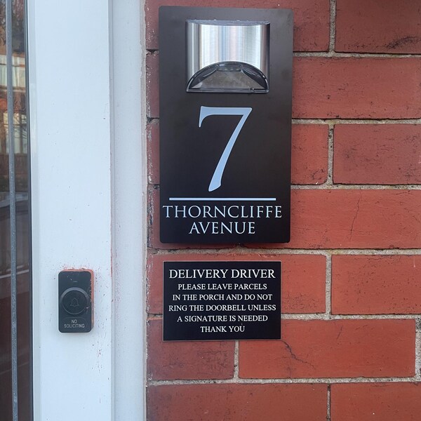 Dr Who Inspired Police Public Call Box Tardis Sign Black 3mm Plastic ...