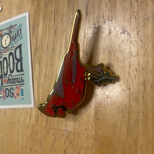 Predator Enamel Pin - Etsy