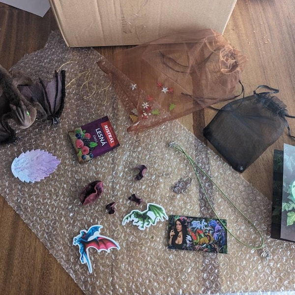 Dragon Jewelry Box Look Like Book BIG Dragon Box Fantasy Box Magic Book ...
