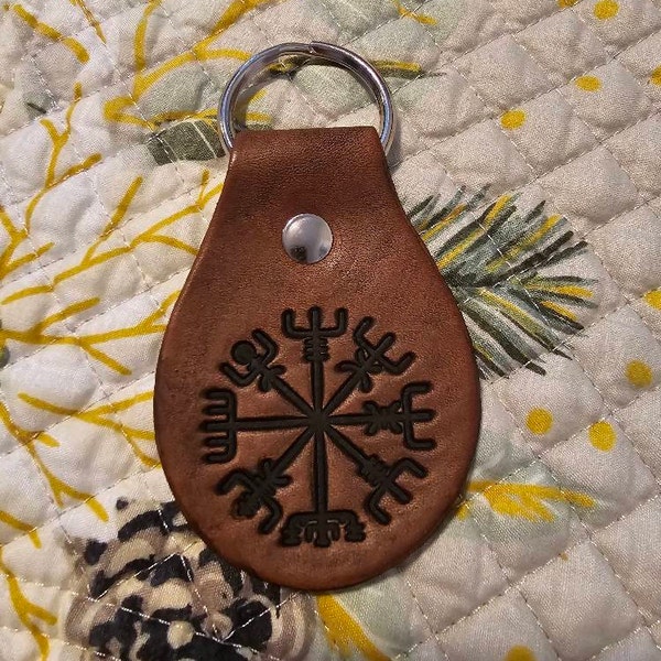 Vegvisir Icelandic Compass Keychain - Etsy
