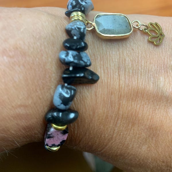 Purple Aura Quartz Bag Charm: Healing Crystals, Personalized Initial - Etsy
