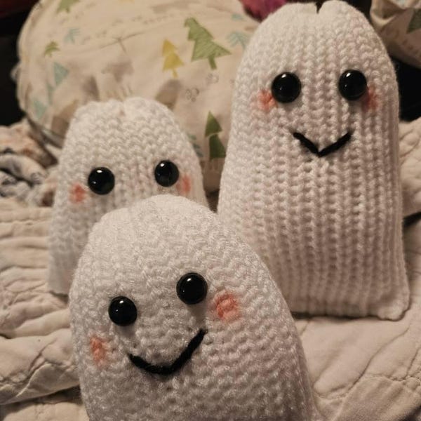 Set of Three Small Knitted Ghosts, Halloween Ghosts, Knit, Fall Decor ...