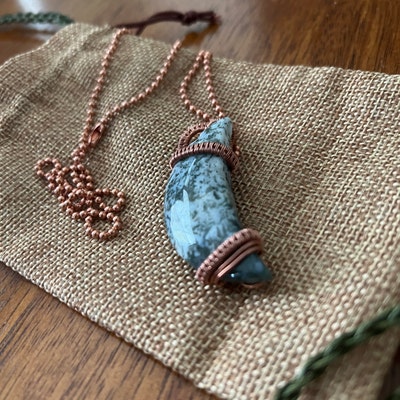 Obsidian Arrowhead Necklaces With Spirit Animal Totems - Etsy