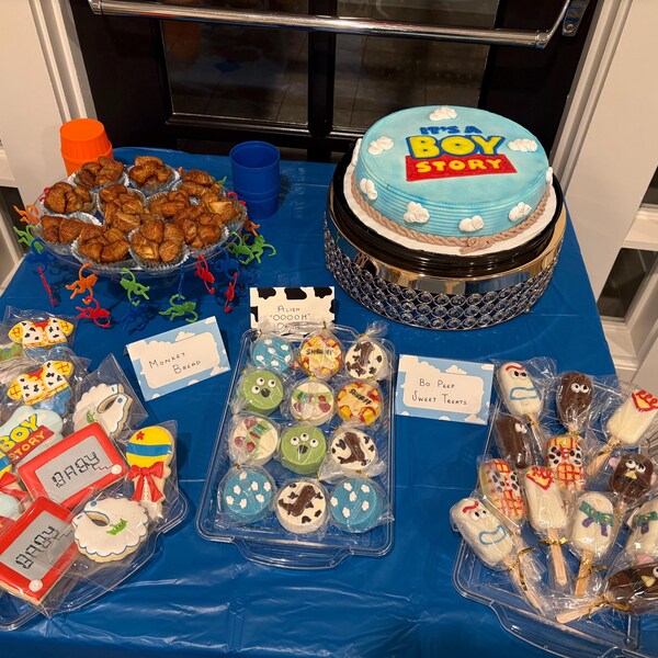 Cake Pops I Honey Bee Themed Cake Pops I Bee Cake Pops I Bee Themed Cake Pops I Gender Reveal ...