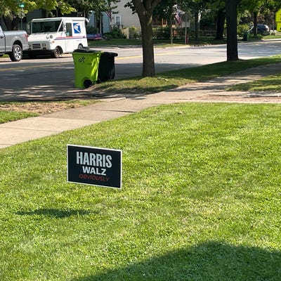 Middle School Graduation Yard Sign, Graduation Party Decor ...