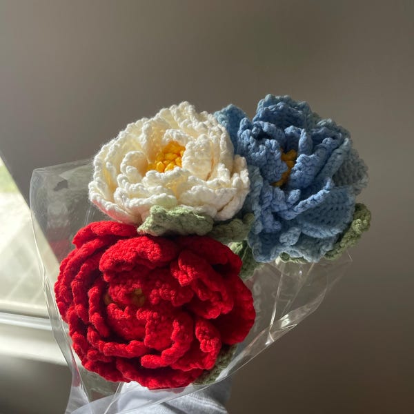 One Lily With Bud,crochet Lily Flower Bouquet, Stargazer Lily, Hand ...