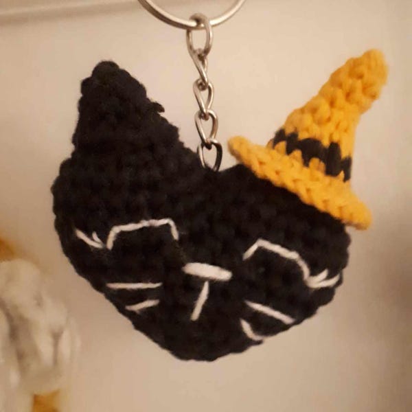 Keychains Devil&angel With Wings Crochet Heart Keychain Pattern ...