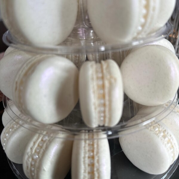 Heart-shaped Pink Pearl Macarons - Macaroons Cookies Treats Delicious ...