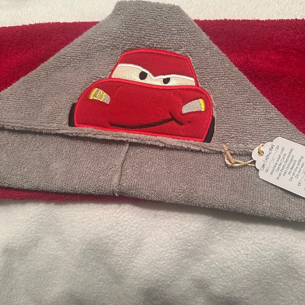 Personalized Character Hooded Towel: 100% Cotton Kids Bath Towel - Etsy