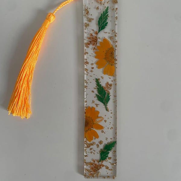 Personalized Pressed Flower Bookmark, Daisy Resin Bookmark, Custom ...