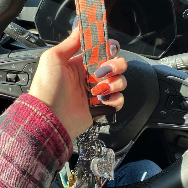 Vintage Halloween Inspired Keychain Wristlet Key Fob Alt/goth Lanyard ...