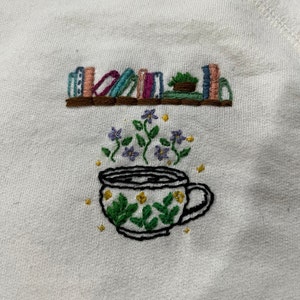 Boho Hand Embroidery Pattern Stack of Books Hoop Art Design Cat ...