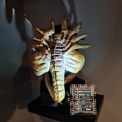 Custom ALIENS FACEHUGGER Specifications Data Plate Prop Xenomorph Giger ...