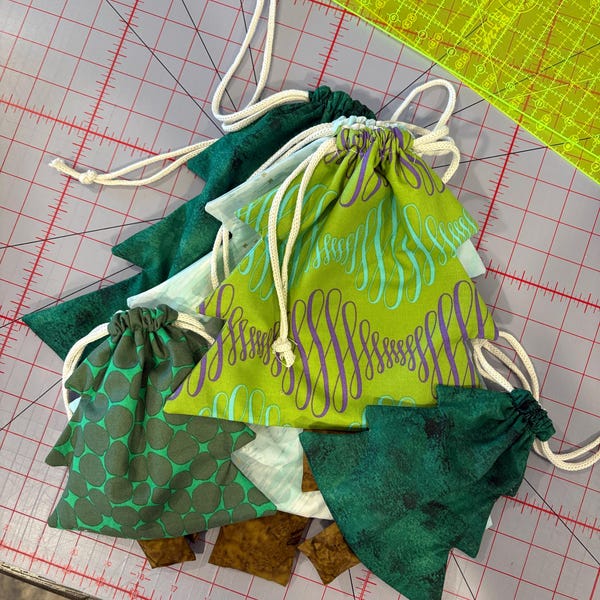 Christmas Tree Gift Bag in 3 Sizes Sewing Pattern, Sewing Pattern for ...