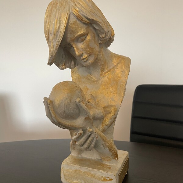 Mom and Baby Statue ,mother's Day Gift,large Lady Statue,baby Shower ...
