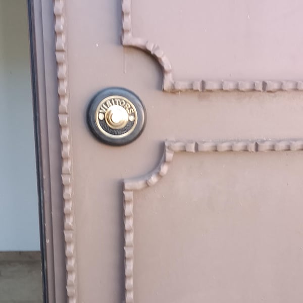 Traditional Period Style Butlers Bell With Round Manual Pull Handle ...