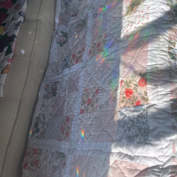 Large Double Patchwork Quilt With Roses Vintage Style, Hand Quilted. - Etsy