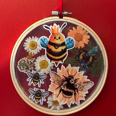 Bumblebee and Flowers Sticker Bee Vinyl Die Cut Decal Sticker Laptop ...