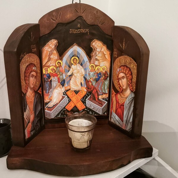 Christian Iconostasis With Resurrection of Jesus Christ Archangel ...