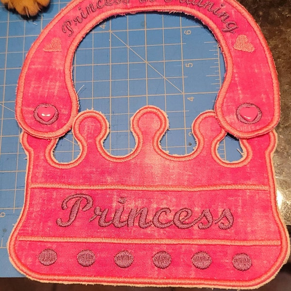 Completely Made in the Hoop Baby Bibs (5X 7 Hoop) Machine Embroidery ...