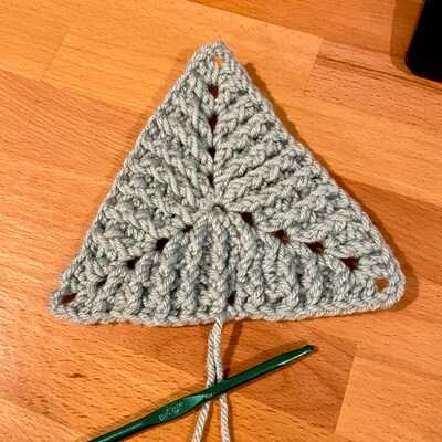 Triangles Motif Afghan Crochet Pattern, Triangles Motif Afghan Video ...