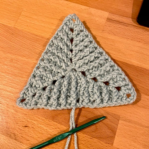 Triangles Motif Afghan Crochet Pattern: Written Pattern and Video ...