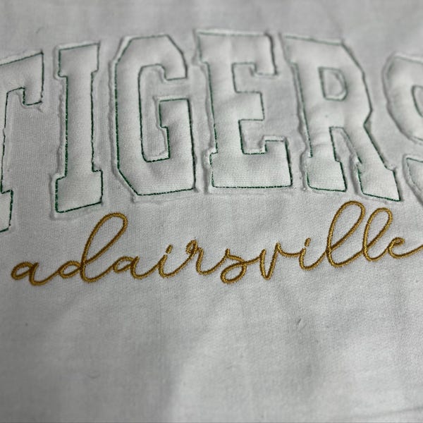 Vintage Embossed Monogram Embroidery Design - 5 Sizes - 8 Formats - A-Z ...