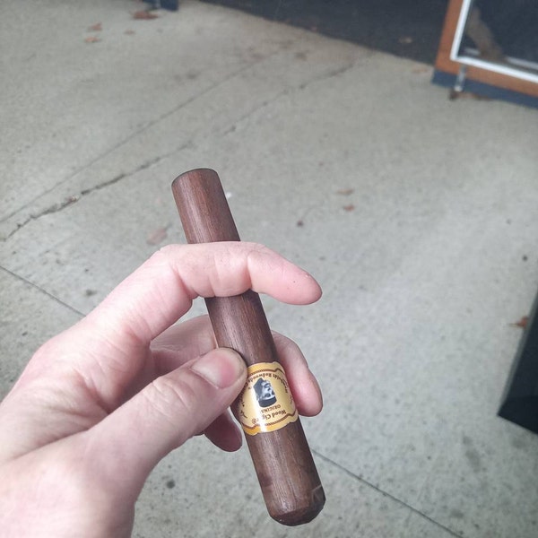 Cigar Pipe™ - Oak Stogie Pipe - Original. Organic. Natural. Tobacco ...