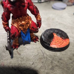 Faceless Lord / DND / Unpainted - Etsy
