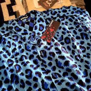 Triangle Pattern Shirt - Dark Triangles - BAÏSAP - Etsy