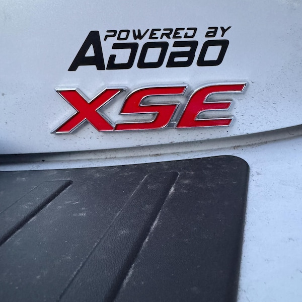 Filipino Gifts 1" Jollibee Finger Heart Enamel Pin Philippines Filipino ...