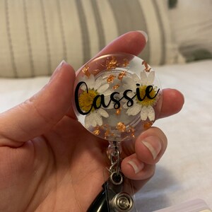 Daisy ID Badge Reel - Etsy