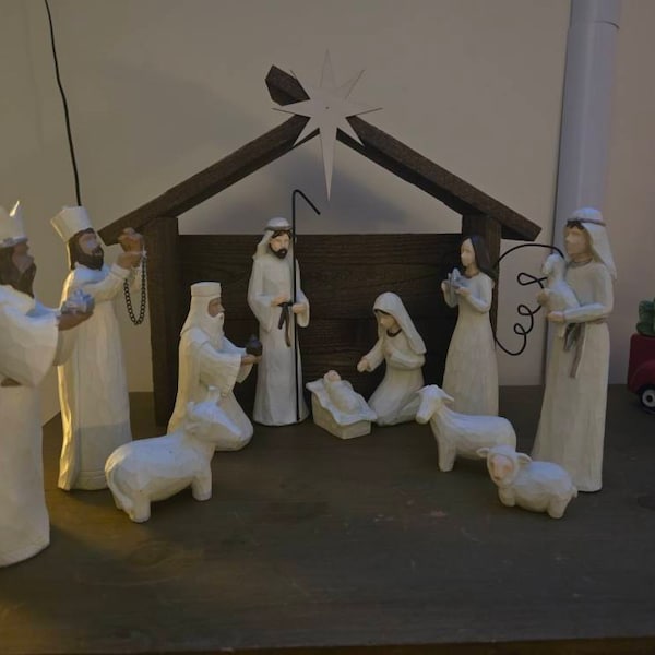 Rustic Handmade Western Red Cedar Wood Christmas Nativity Stable Manger ...